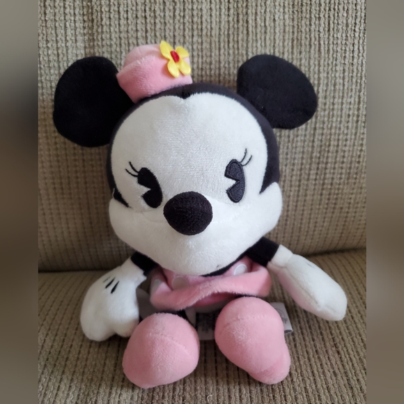 Disney | Toys | Disney Store Classic Minnie Mouse 9 Stuffed Stuffie ...